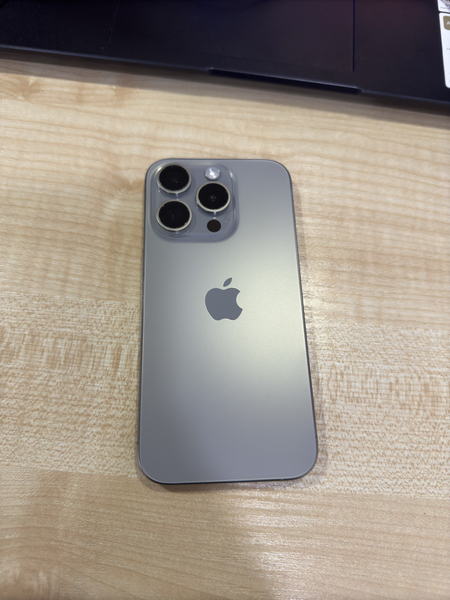 iPhone 15 pro 256