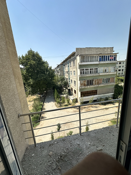 Frunza m: 3 etaj, 3xona, 90kv g’ishtli
