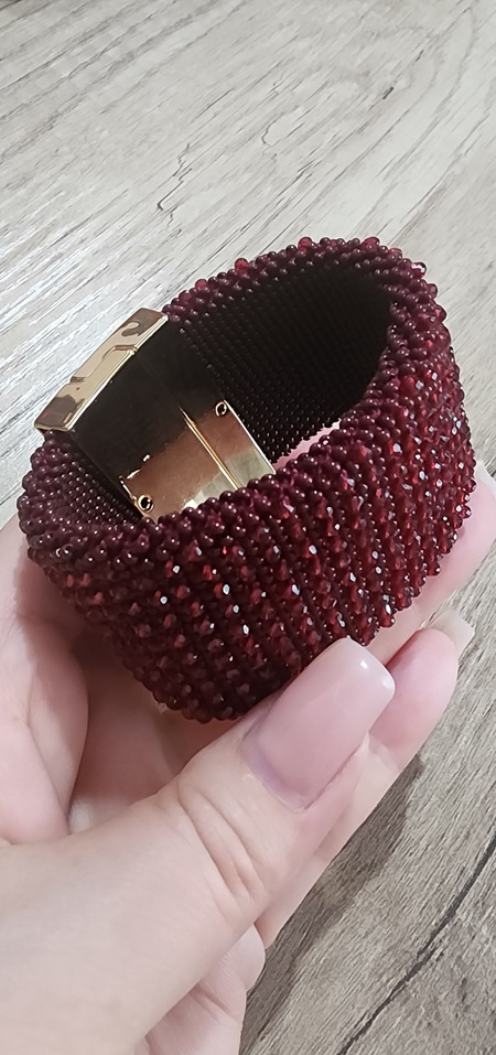 Браслет из бисера