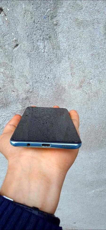 Samsung A71 telfoni