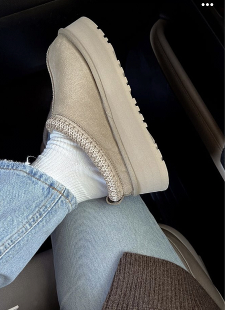 Продается Ugg натуралка мех люкс качество 37 размер