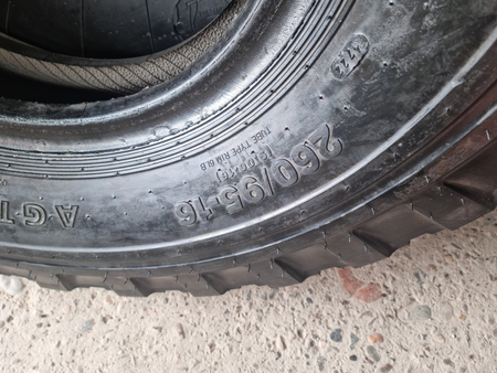 9.00-16 BARS (260/95-16)
