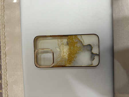 Продаю б/у чехлы на iPhone 13 pro 6 шт
