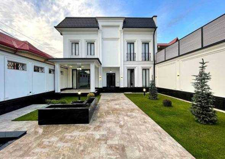 Продается Евро дом Ор-р Луначарский  450м2