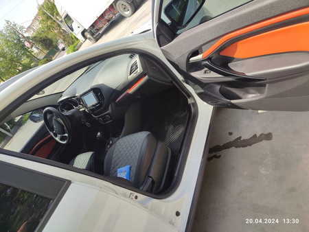 LADA Vesta sw crocc