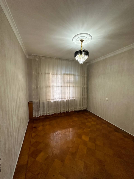 Продам квартиру Сергели 8А 4/6/7