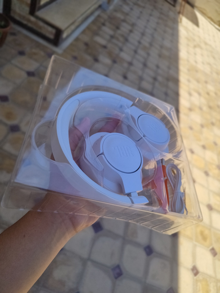 Assalom alekum Original JBL naushnik sotiladi