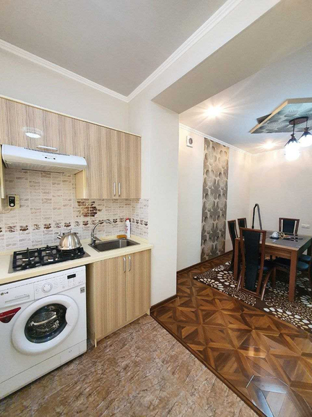 3х комнатная, ЛИФТ, 120 м/кв, сквозная планировка, Мирзо Улугбек.