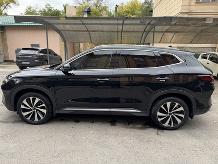 BYD chempion 605 km full