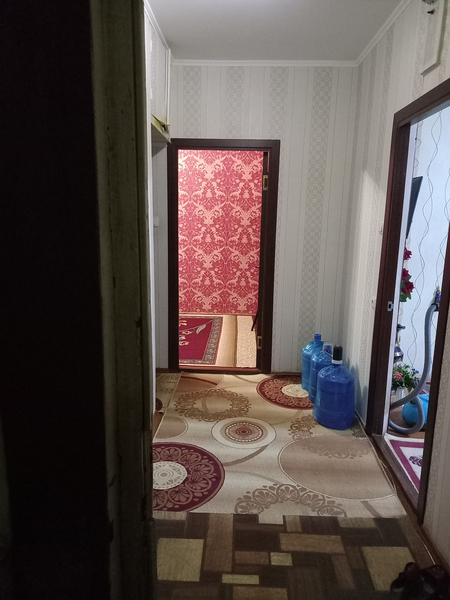 Срочно!!! Квартира сотилади