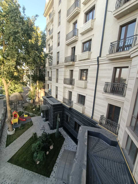 Продаются квартиры в кирпичном ЖК Сайрам (Ташкент, улица Сайрам 27)