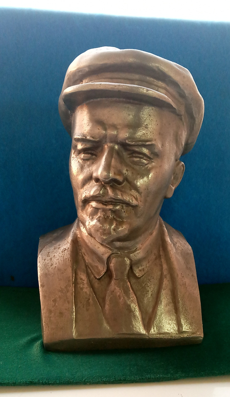 Модель бронзовая 