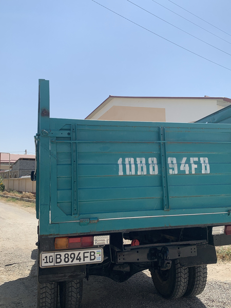 gaz 53 sotiladi