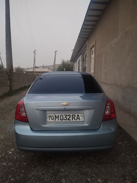 Lasetti metani bor