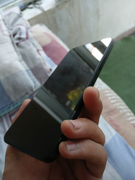 Telefon sotiladi !!!