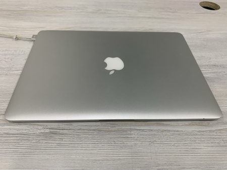 Macbook Air 2015 13’ 4/128