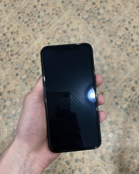 Iphone xs sotiladi!