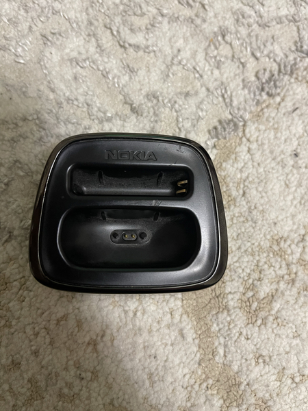 Nokia n8800 зарятка