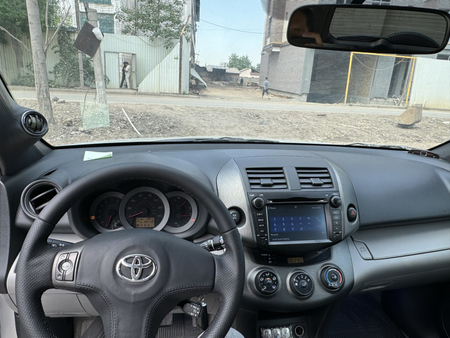 Продается Toyota Rav4