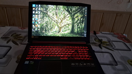 Acer nitro 5 noutbuk
