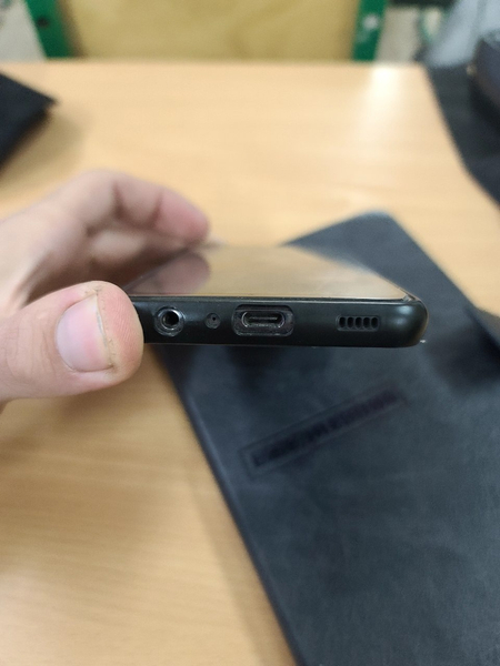 A32 6/128 gb lik