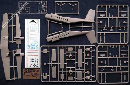 Сборная модель самолета DHC-4 Карибу (Амодел, 1:144)