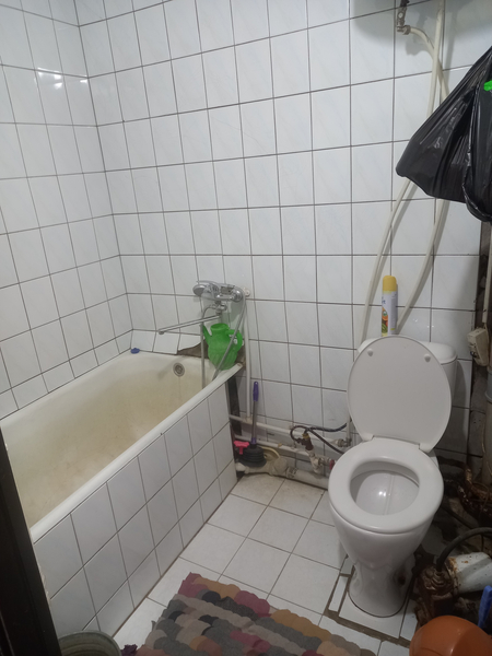 2 xonali dom srochna sotiladi