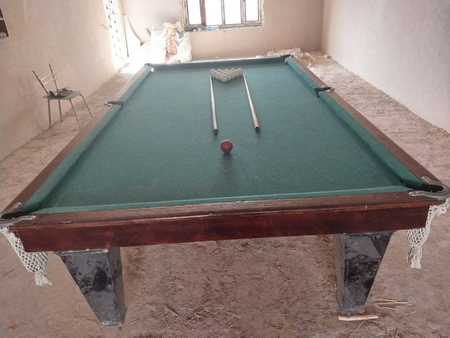 Blyard sotiladi tosh 2 xil