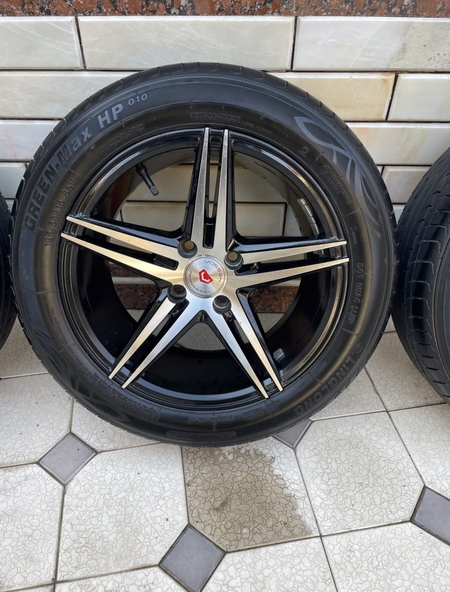 195/55/15 Vossen Diska balon sotiladi