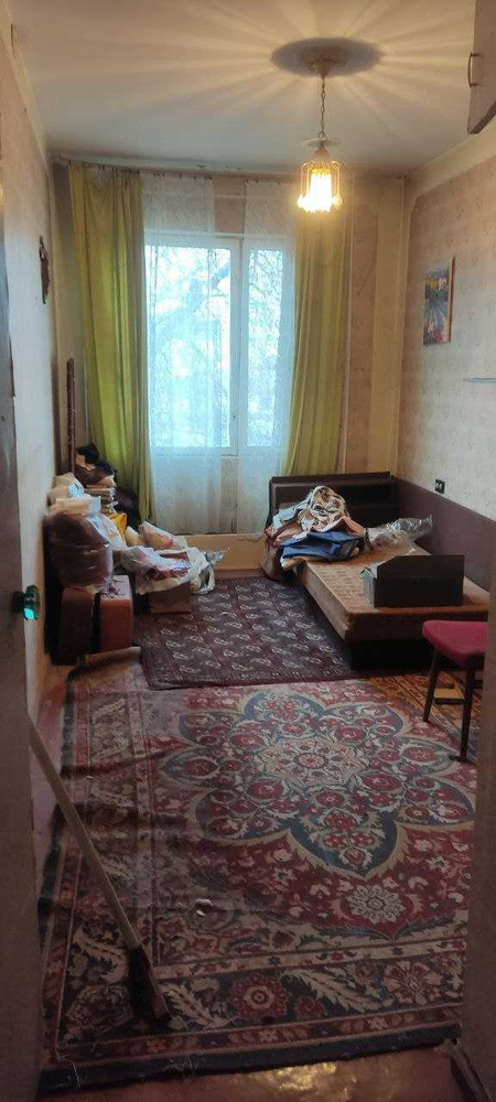Срочно продам 3 в 4 комнатную квартиру на Юнусабаде 15 квартал