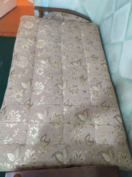 Продаётся Диван раскладной