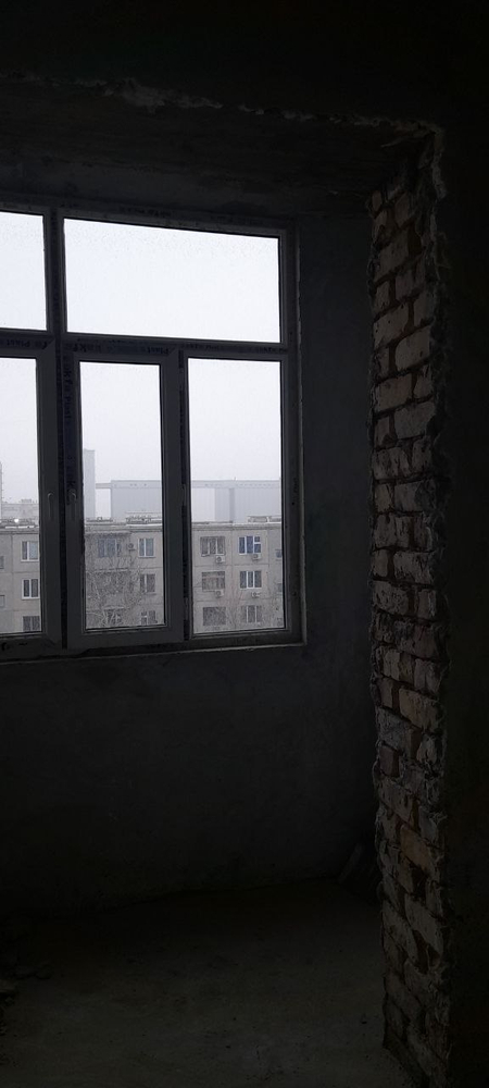 Uy sotiladi. Yangi domlardan 2023 dekabr oyida topshirilgan