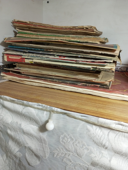 СССР марки,значки,книги,газеты старые года