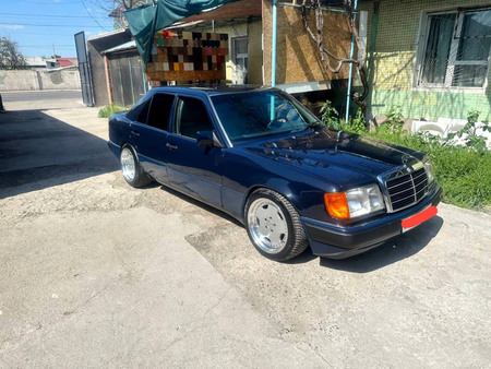 Продаётся Мерседес  Бенз