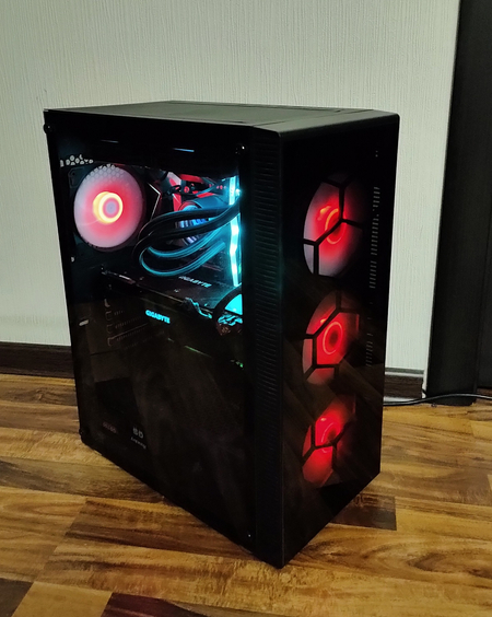 Core i9 10900k/32gb ddr4/Z590 Gigabyte/512gb ssd/700w blok