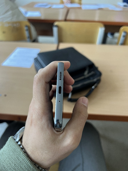 Samsung A73 idyall
