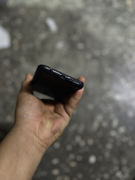 Huawei Y 7 +  SROCHNA sotiladi