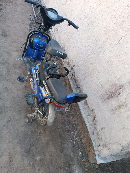 Moto Skuter Sotiladi