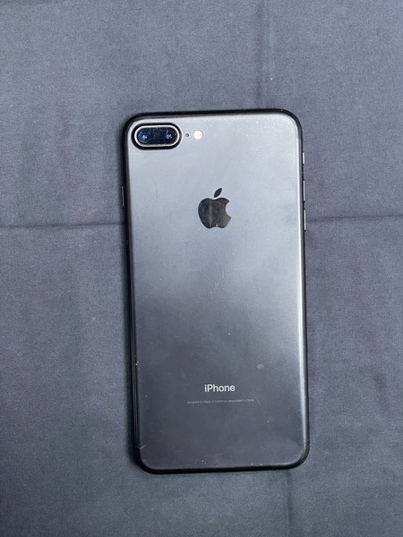 Iphone 7plus sotiladi srochna