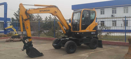 Колесный экскаватор Hyundai R60W-9S