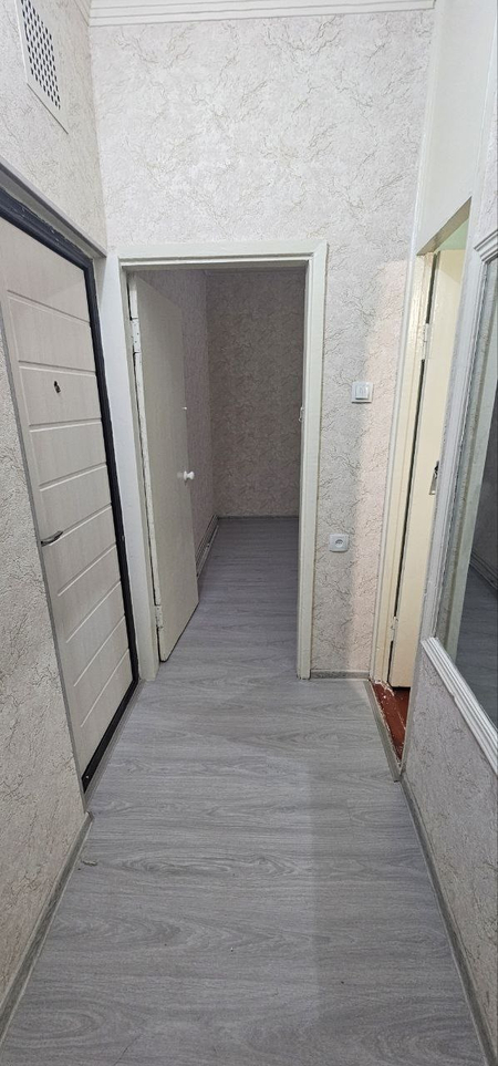^Чиланзар 19 продам 1в2/4/4 с балконом 1.5х3.  Ориентир Атлас