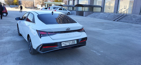 Hyundai Elantra сотилади