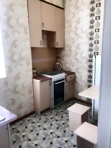 2/2/4 Сдаётся квартира на Метро Ойбек ор.р Шох Мед Центр