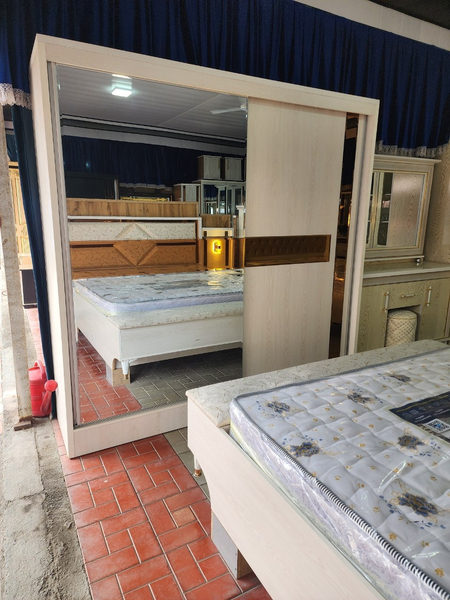 Spalniy garnitur divan shkaf trimo tumba matras yangi