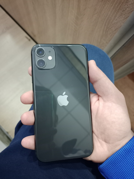 Iphone 11 LL/A america 64 GB srochna sotladi