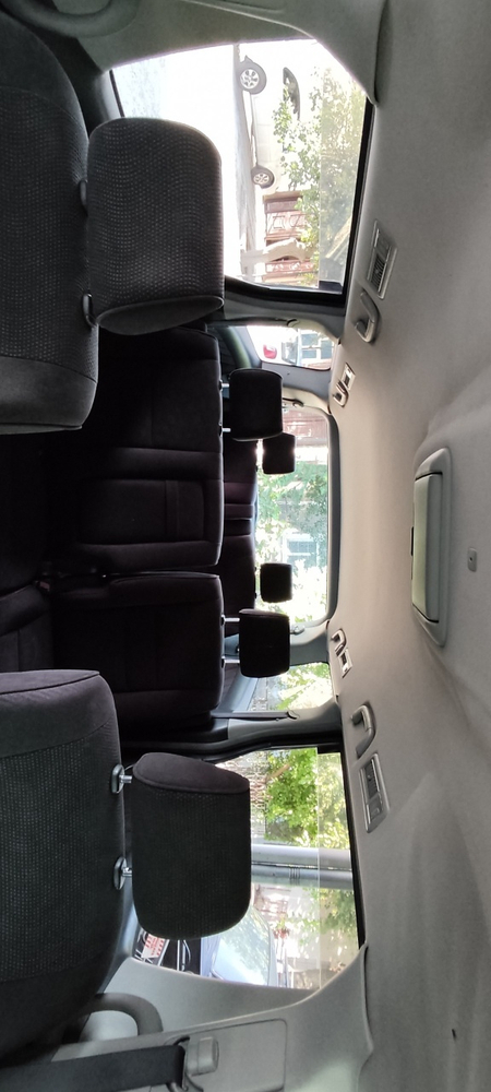 Tayota Alphard sotiladi