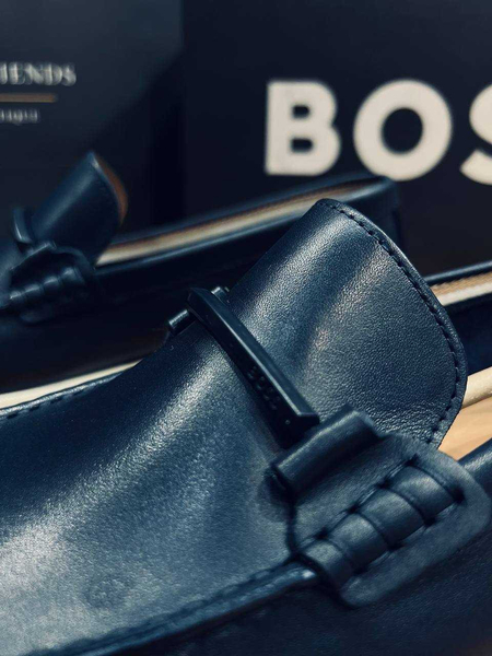 BOSS мужские кожаные лоферы в синем цвете