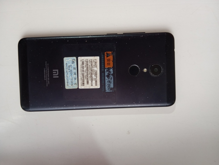 Redmi 5 xolati yaxshi ishlatilgan b/u
