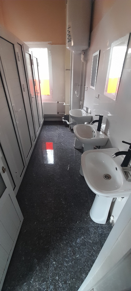 HOSTEL markazda joylashgan