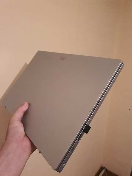 Acer aspire 3 cor i3 256 ssd pochti yengi 1 qól